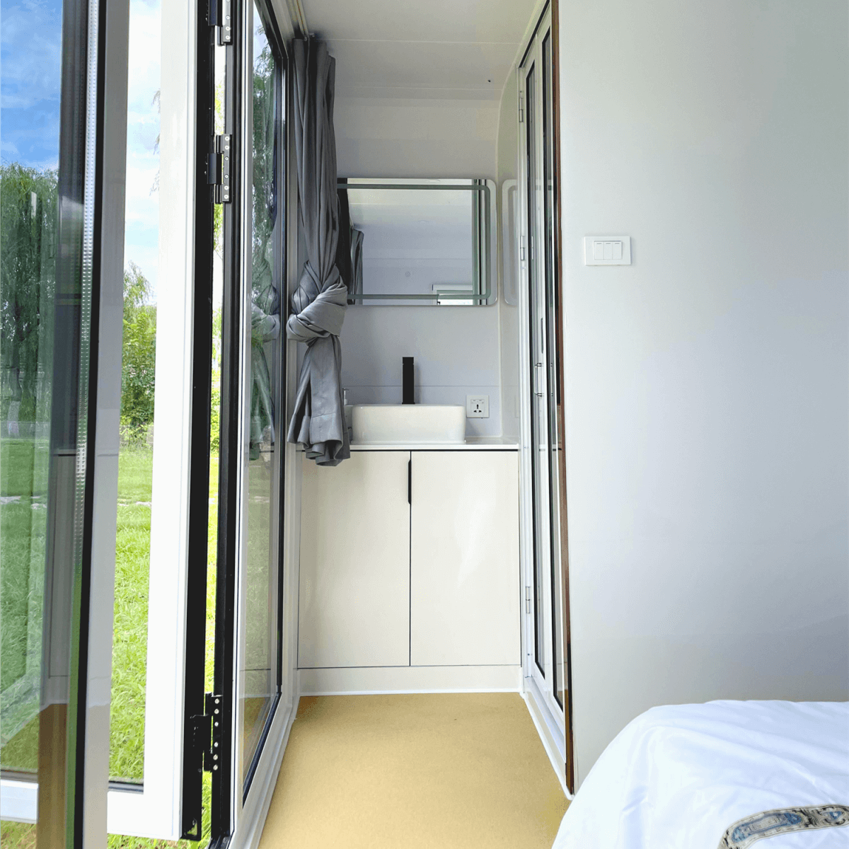 Outdoor Living and Working Tiny House 13ft – Chery Industrial