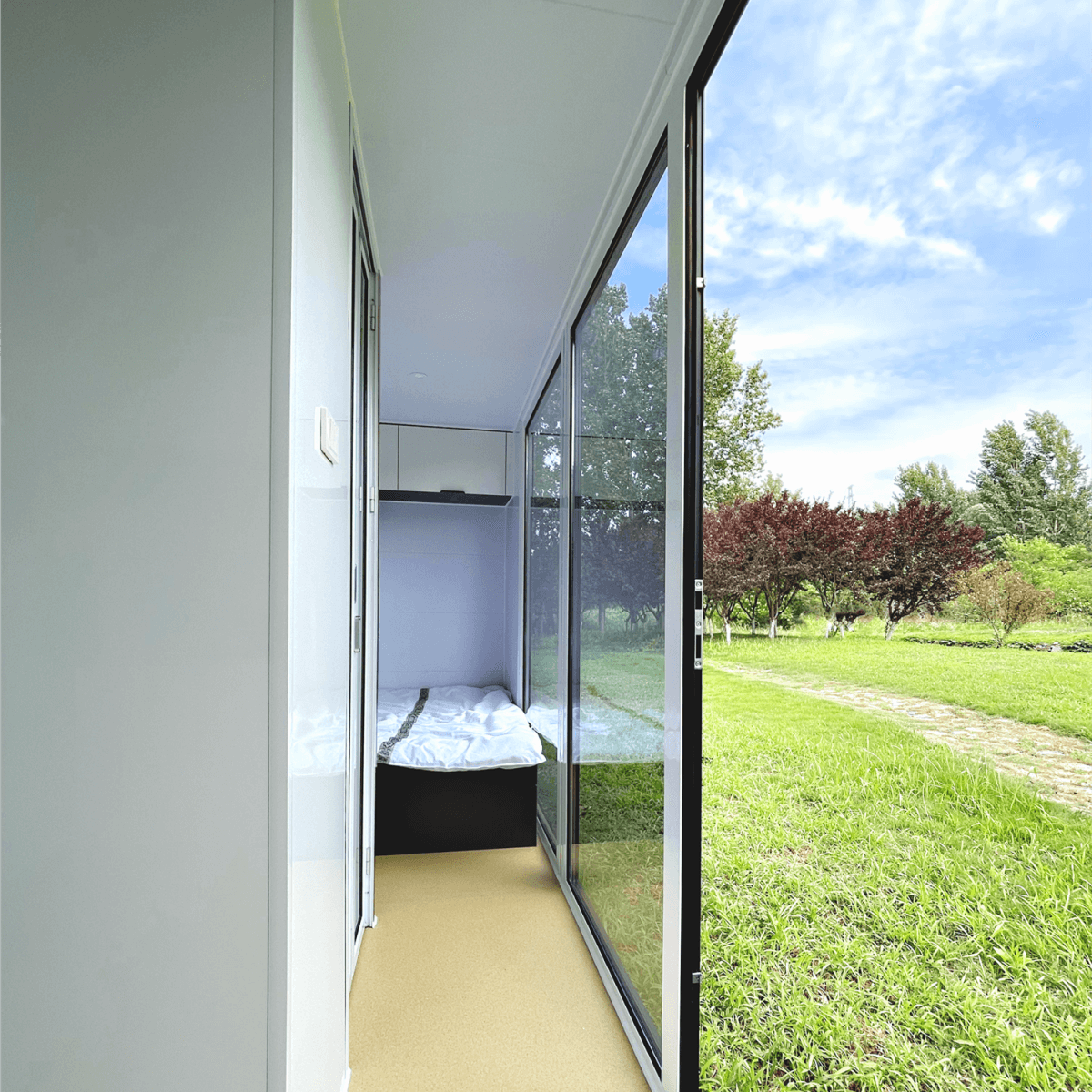 Outdoor Living and Working Apple Cabin 20ft